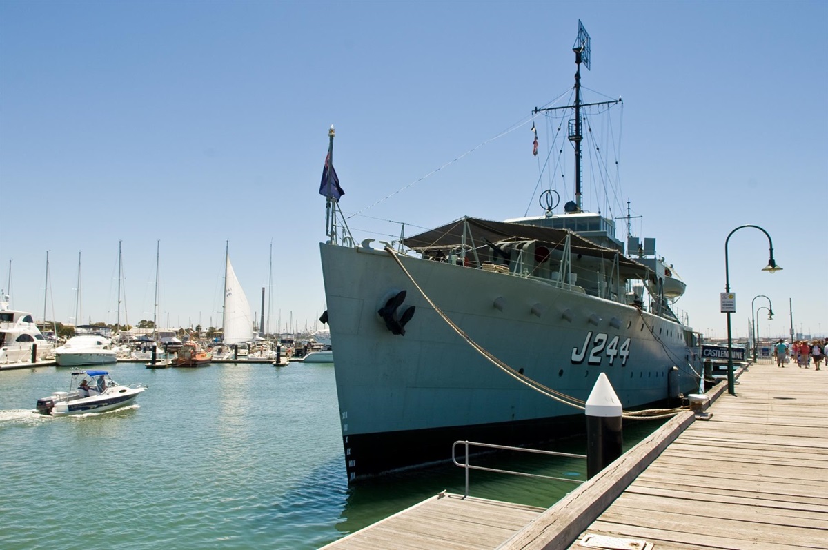 HMAS Castlemaine Visit Hobsons Bay